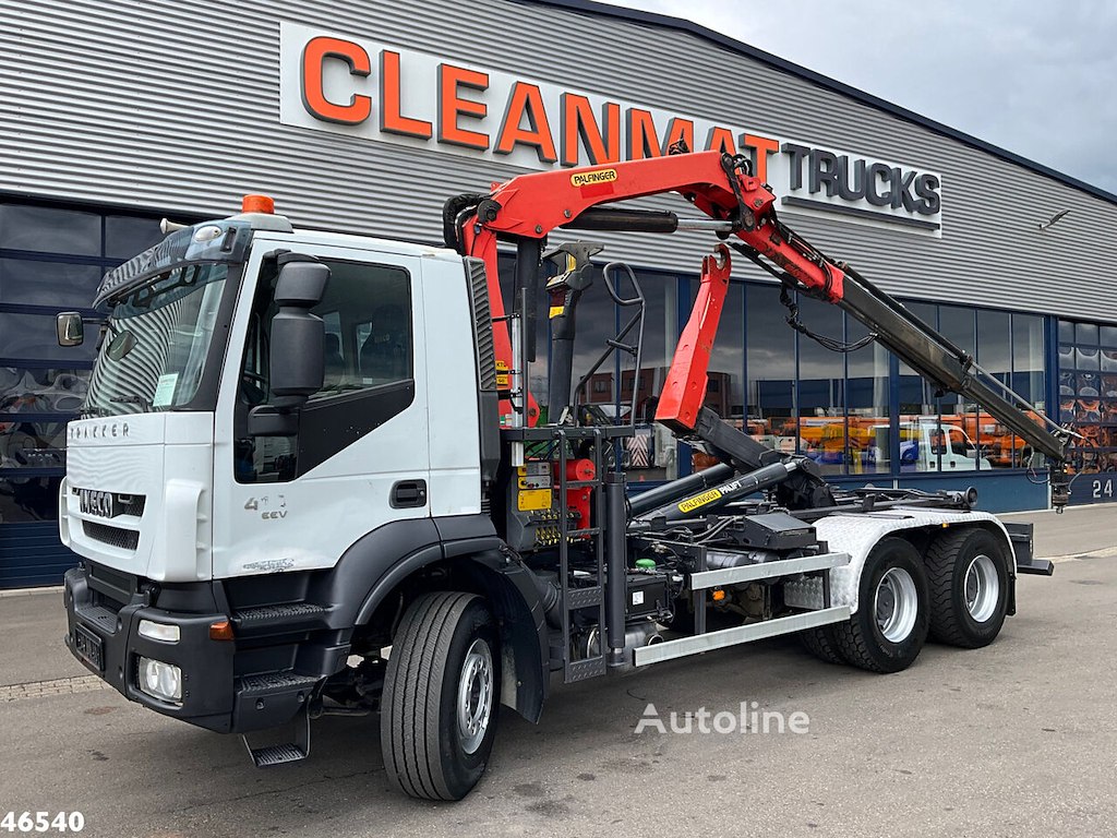 IVECO Trakker AD380T41 6x4 Palfinger 16 Tonmeter laadkraan kamion rol kiper