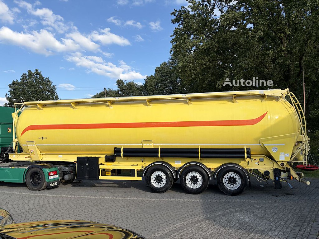 Spitzer SK 2457 CP cisterna silos
