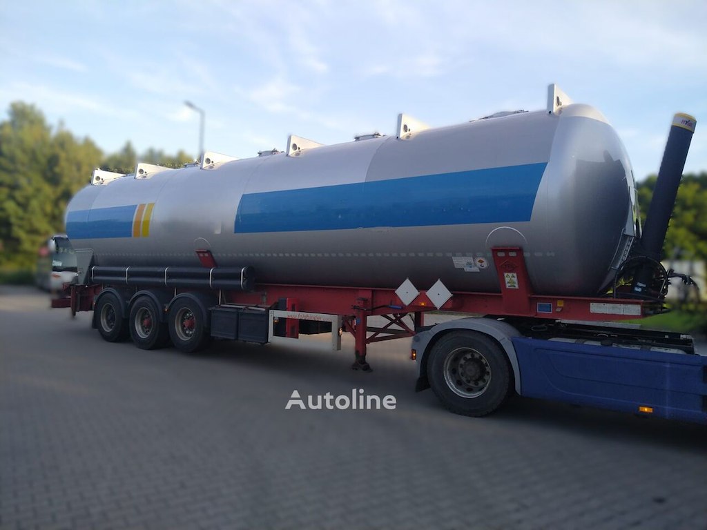 Feldbinder EUT 60.3 cisterna silos