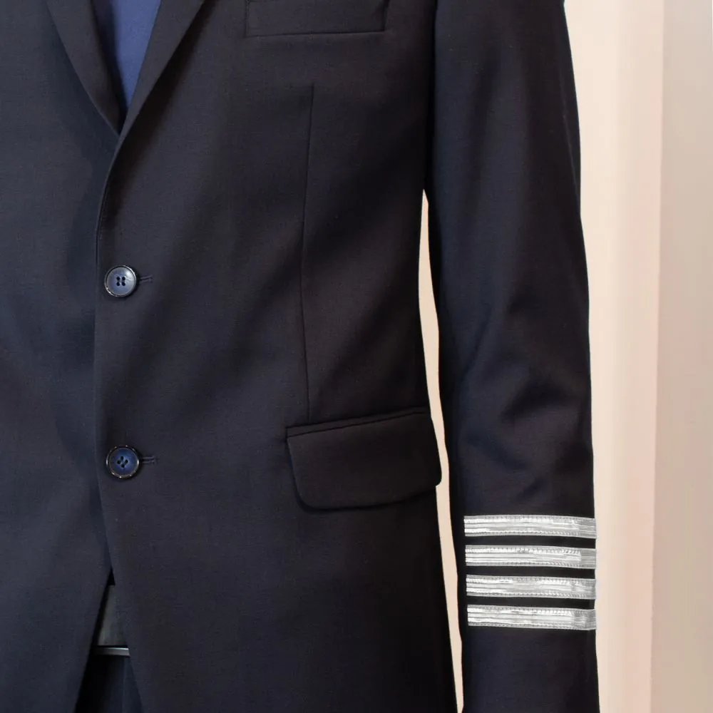 Zahtev za ponudu (RFQ)
TRIBECA - Men's Pilot Uniform Jacket - Silver - 4 Row Braid
TRIBECA - Men's Pilot Uniform Jacket - Silver - 4 Row Braid