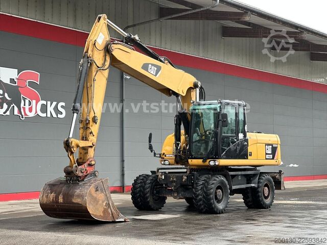 Točkaš bager
CATERPILLAR M322D 4x4 inkl. Löffel 2011 129kW ink. Schaufel
