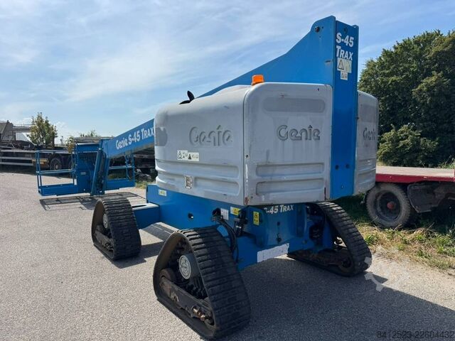 Teleskopska platforma
Genie S 45 Trax