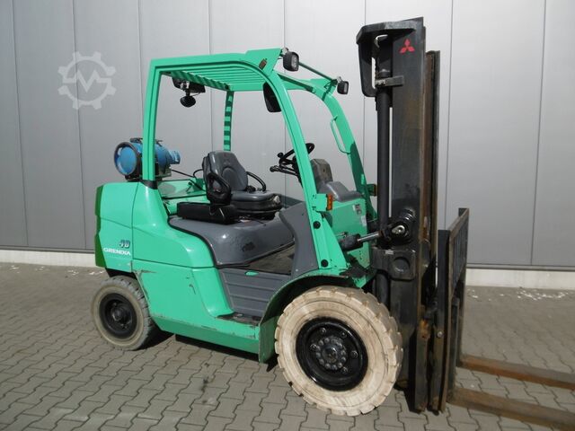 Viljuškar
Mitsubishi FG40N