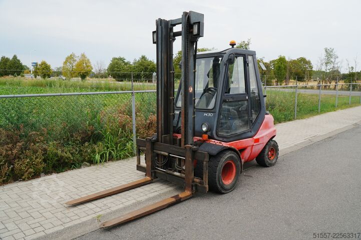 Viljuškar
Linde H 30 D-03 | 2000