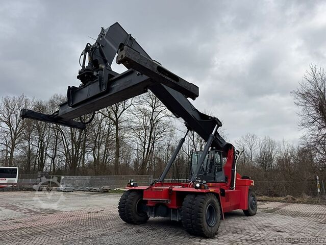Prazan doseg kontejnera
Kalmar DRG100-54S6