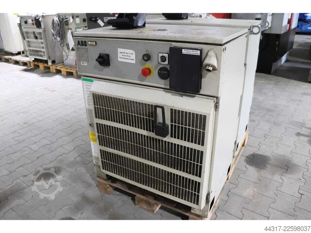 Upravljačka jedinica za industrijske robote - 054-JZB
ABB S4C IRB 1400 M2000