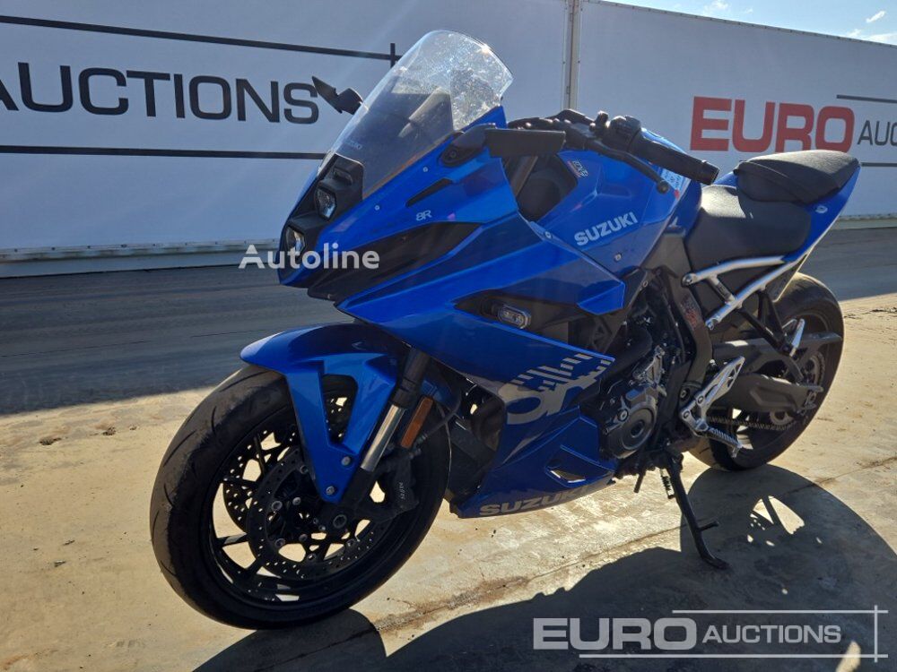 Prodaje se Suzuki GSX-8R 800 motocikl na aukciji
