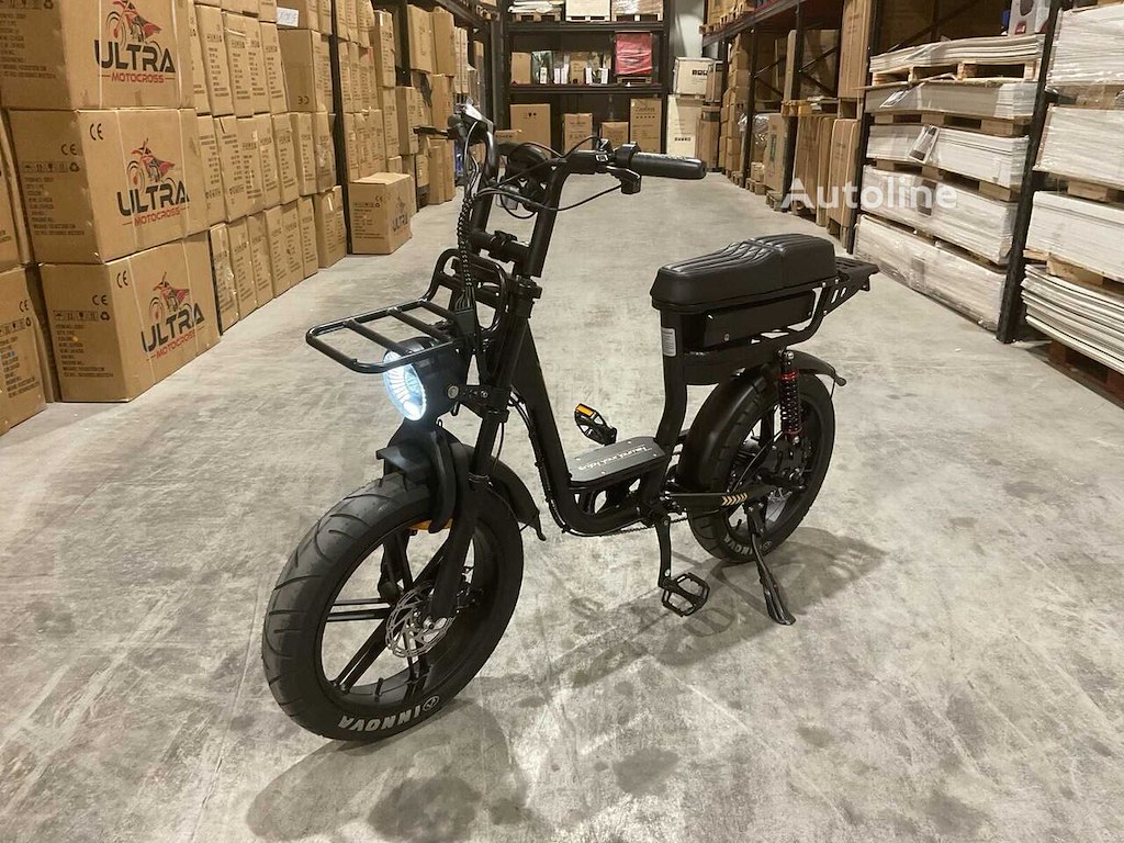 Prodaje se C28 Zwart bicikl na aukciji