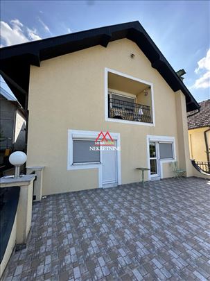 Šestosobna kuća - 220m2 - Sremski Karlovci