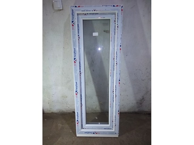 PVC prozor 50x140