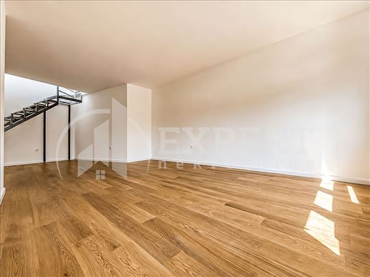 Lux novogradnja u blizini Keja, petosoban stan, pe