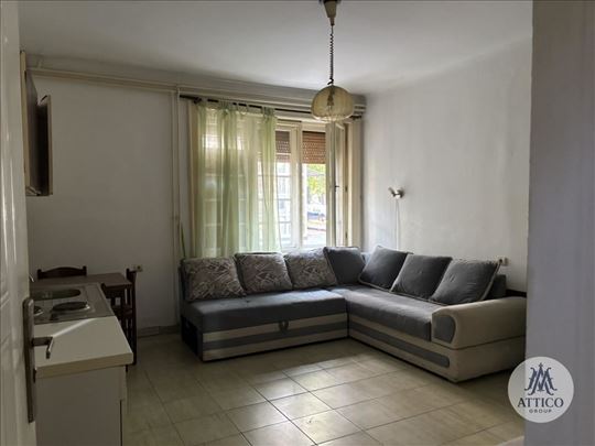 Garsonjera u Starom Gradu – 21 m²
