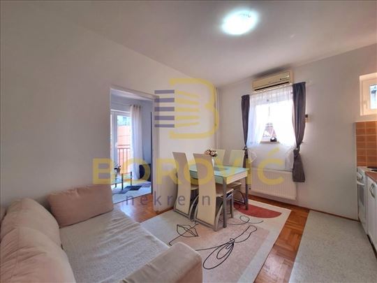 Cvetkova pijaca, 25.40m2, odličan
