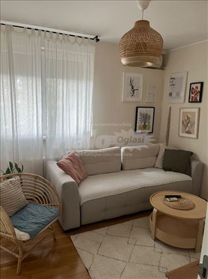 Renoviran i kompletno opremljen stan od 48m2