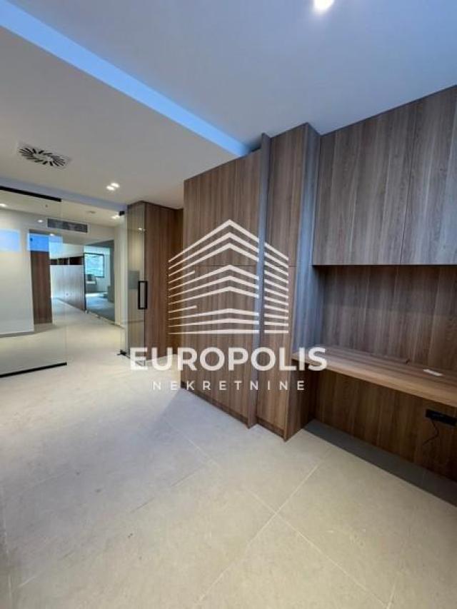 Luksuzan poslovni prostor od 150m² u Vardarskoj ID#9998