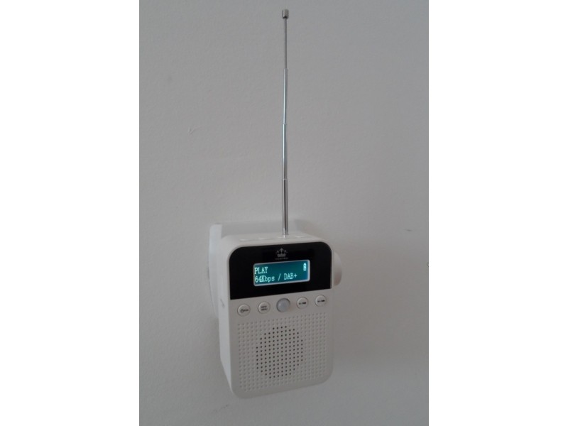 DAB+ radio,multi uredjaj,alarmni uredjaj,sat,budilnik