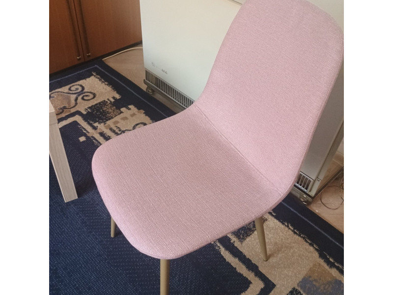 JYSK stolica roze