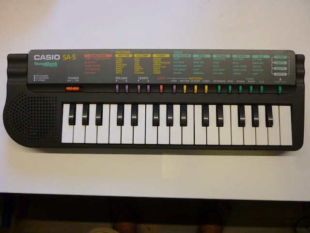 Sintisajzer CASIO SA-5