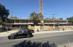 Prodaja vise garaznih mesta