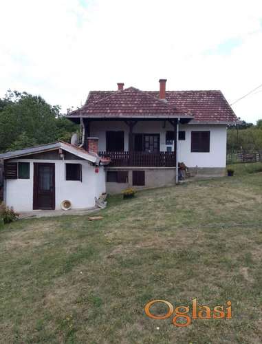 PRODAJEM KUĆU U PODMNOŽJU DIVČIBARA