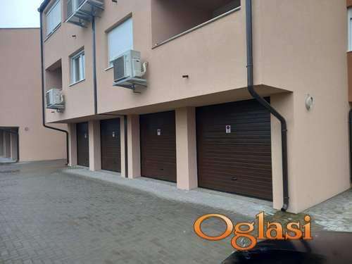 Magacin,Garaza, Novi Sad, Najlon pijaca