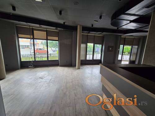 Novi Sad - Bulevar Jaše Tomića - višenamenski poslovni prostor 246m2 - odmah useljivo - 2600 eura