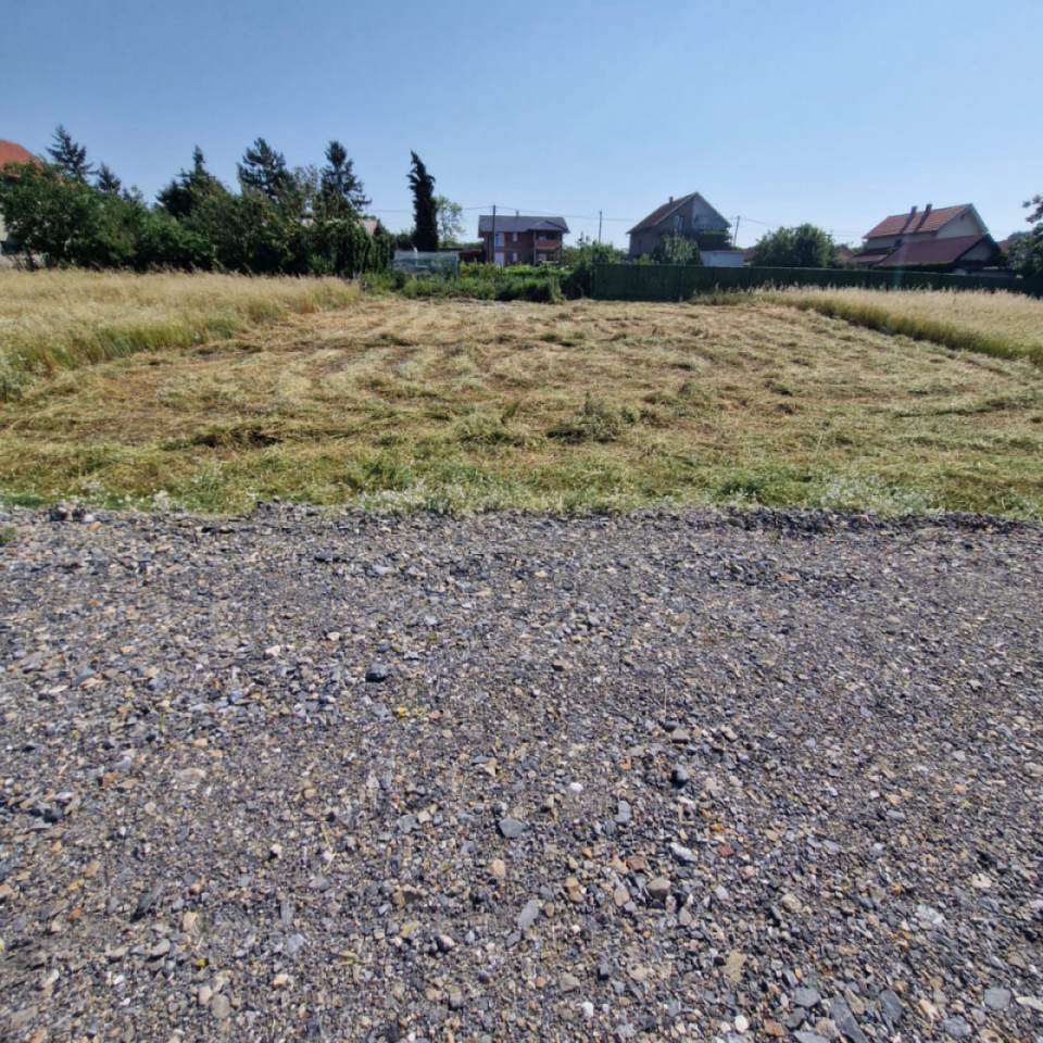 Barajevo-gradjevinski plac 5 ari