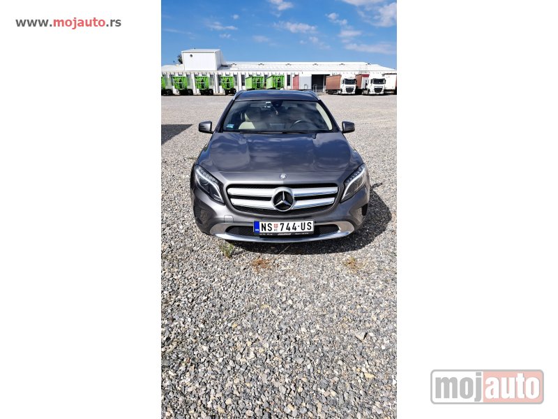 Mercedes CLA 220