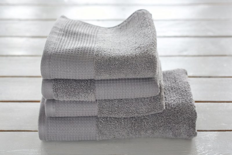 PEŠKIR “WAFFLE” GREY