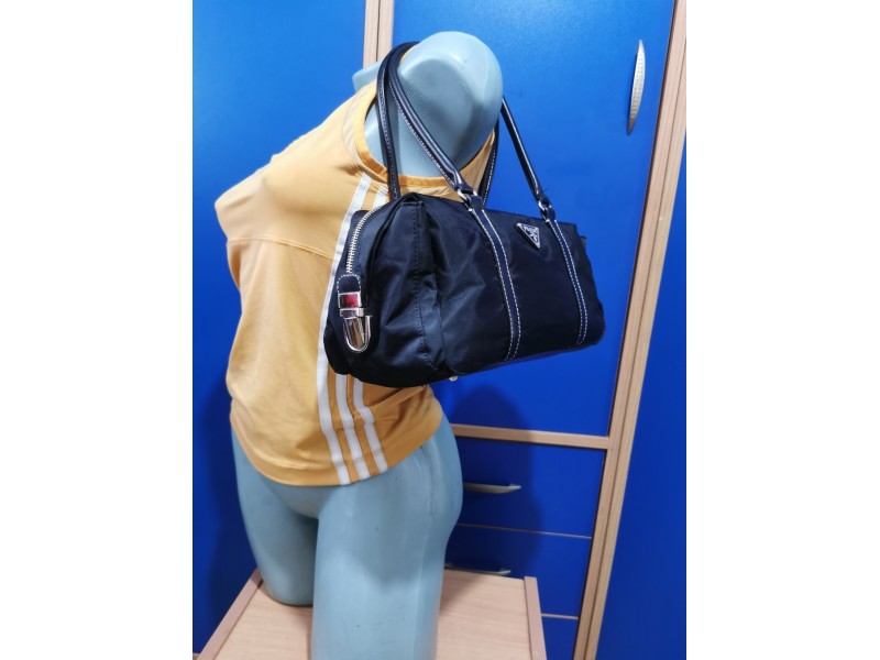 19. PRADA MILANO DAL 1903 TORBA