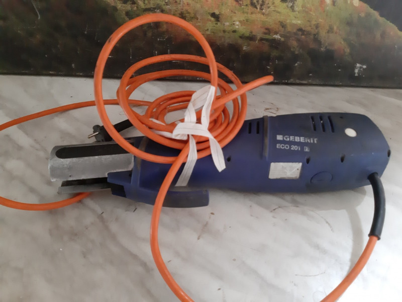 elektricna presa za cevi