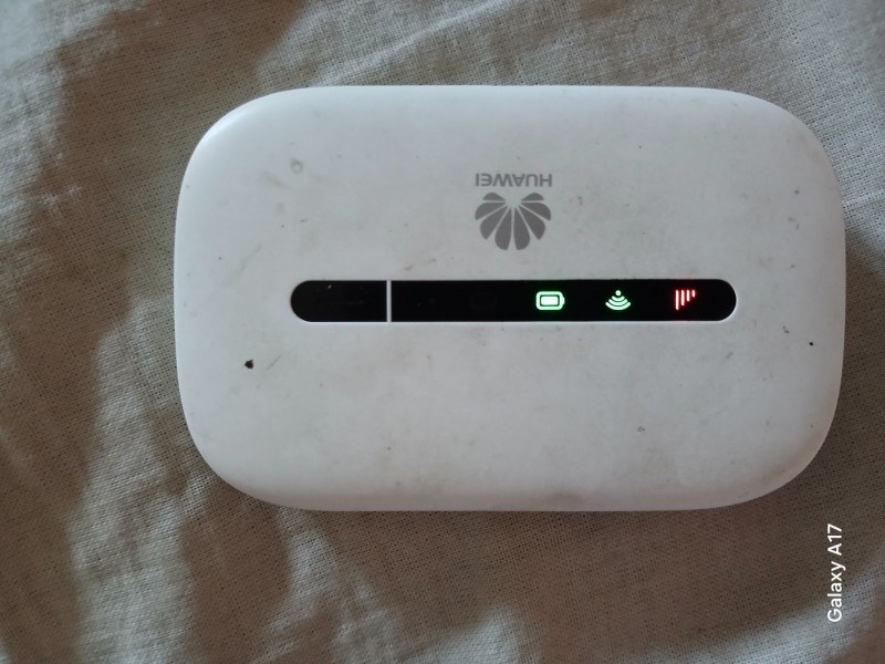 MI-FI BATERIJSKI SIM RUTER