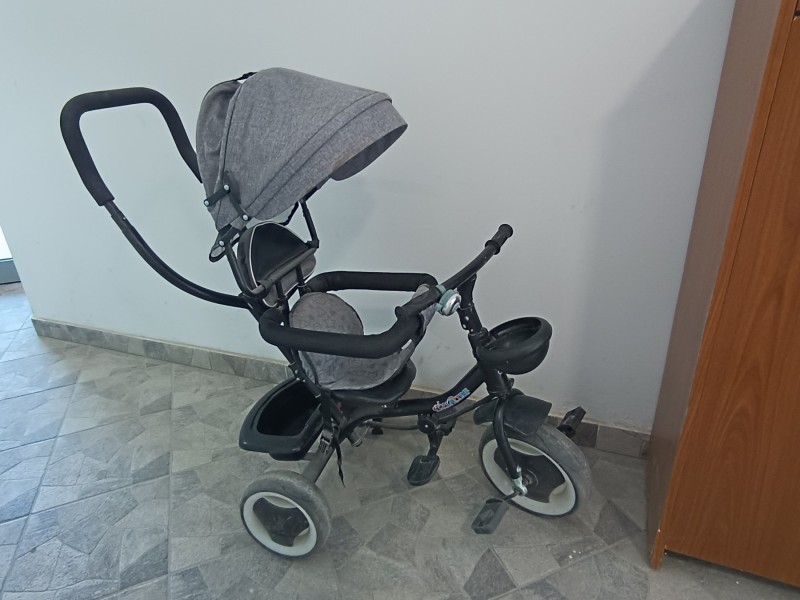 Dečiji tricikl