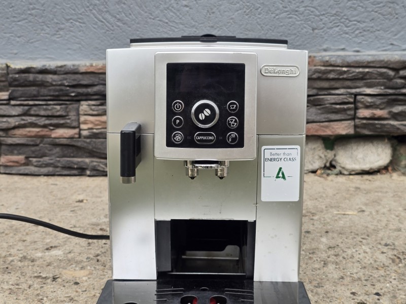 Aparat za kafu DELONGHI