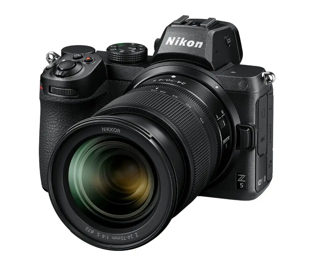 NIKON Z5 + 24-70mm f/4