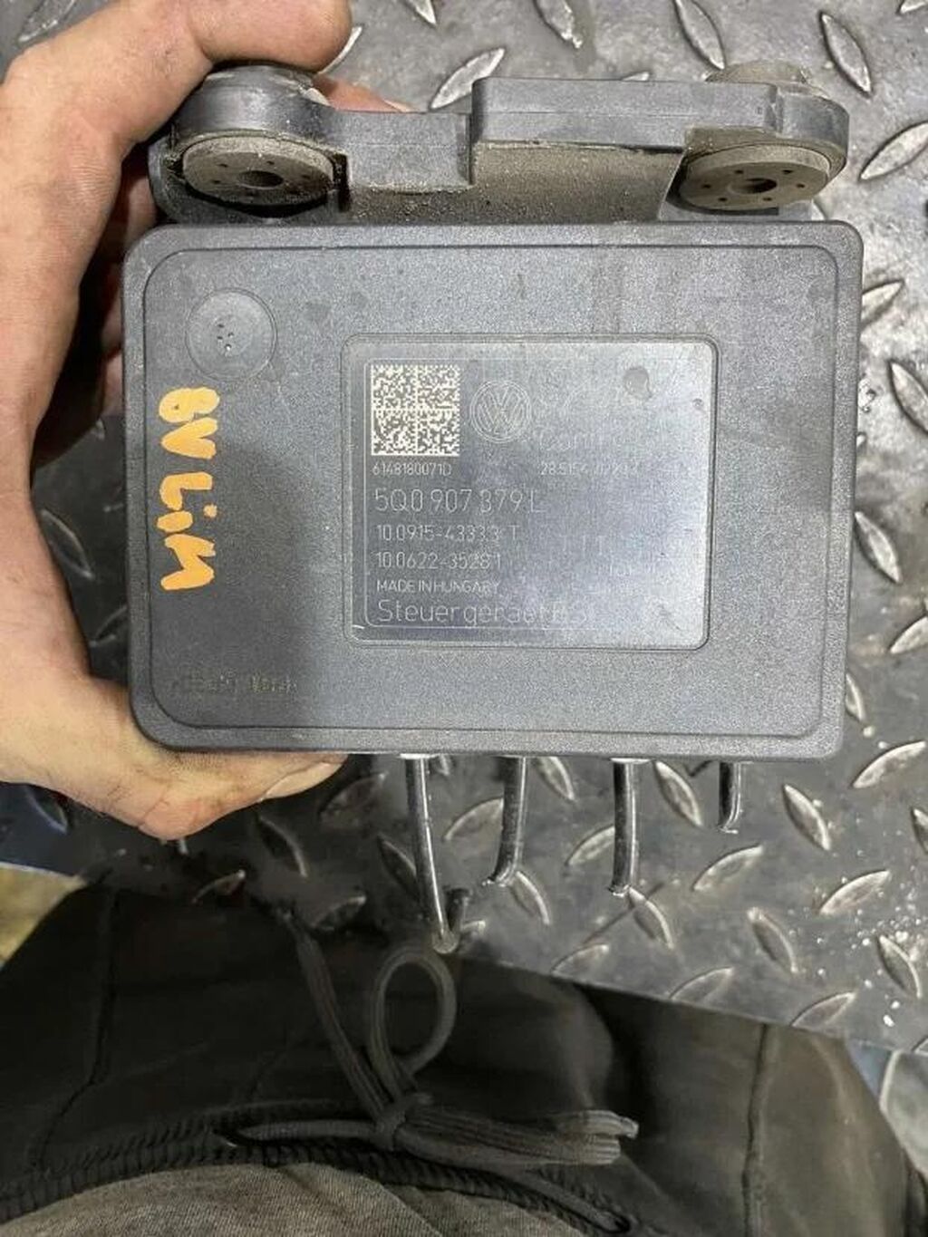 AUDI VW ABS MODUL 5Q0907379L 5Q0614517K | audi delovi zemun