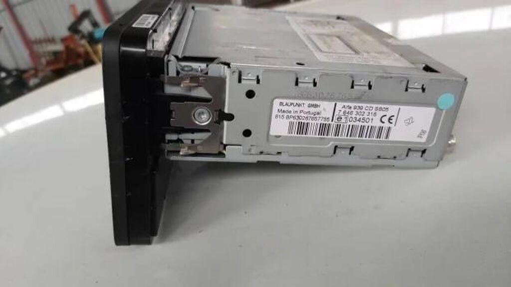 ALFA 159 FABRICKI RADIO CD | U ispravnom stanju