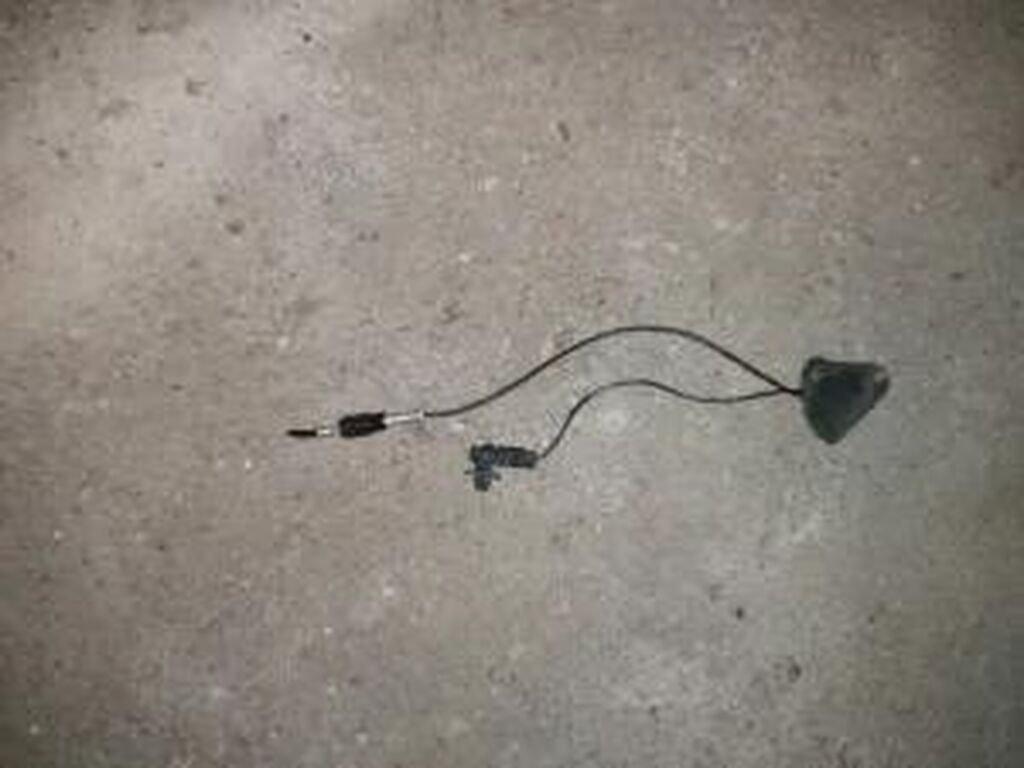 ALFA 147 ANTENA | Skinuta sa alfe 147. U ponudi i ostali delovi za