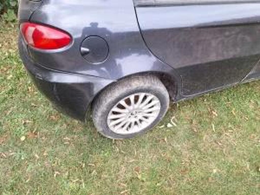POLOVNI DELOVI ALFA ROMEO 147 1.9 JTD | Polovni delovi alfa romeo