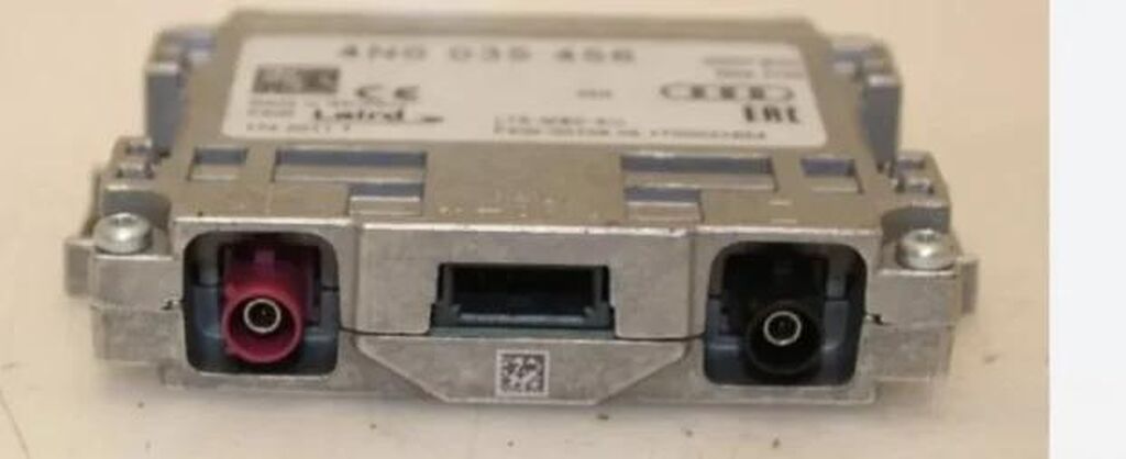 VW ANTENA POJACIVAC 4N0035456D | Audi vagen delovi ZEMUN ALTINA