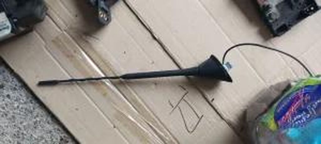 ALFA 159 ANTENA | Skinuta sa alfe 159 ispravna kompletna