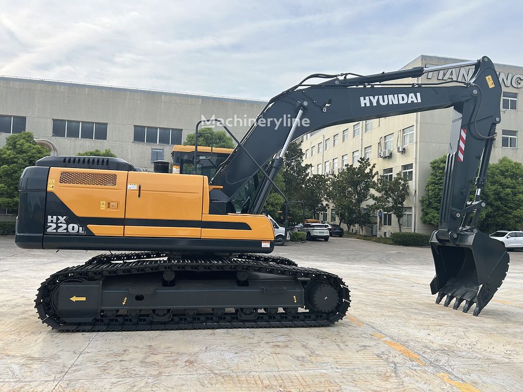 Novi Hyundai HX220L bager guseničar