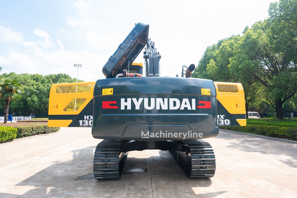 Novi Hyundai HX130 bager guseničar
