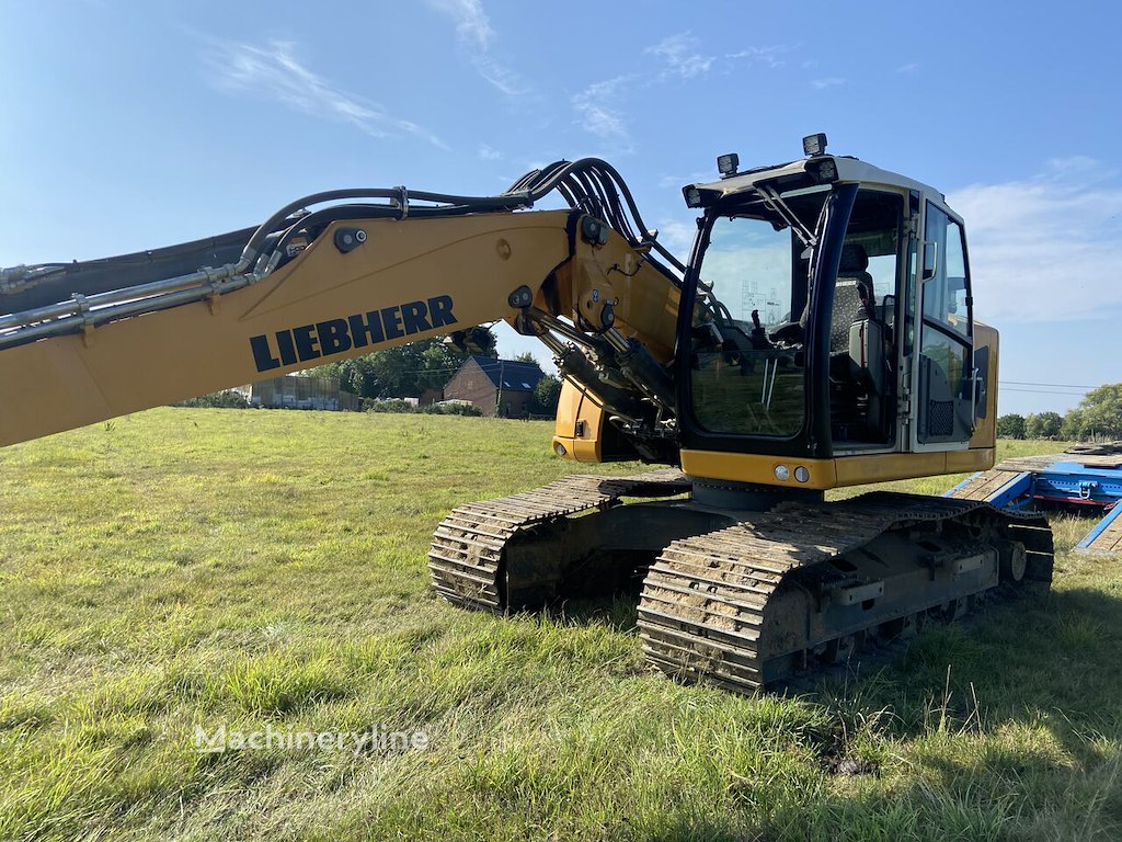 Liebherr bager guseničar