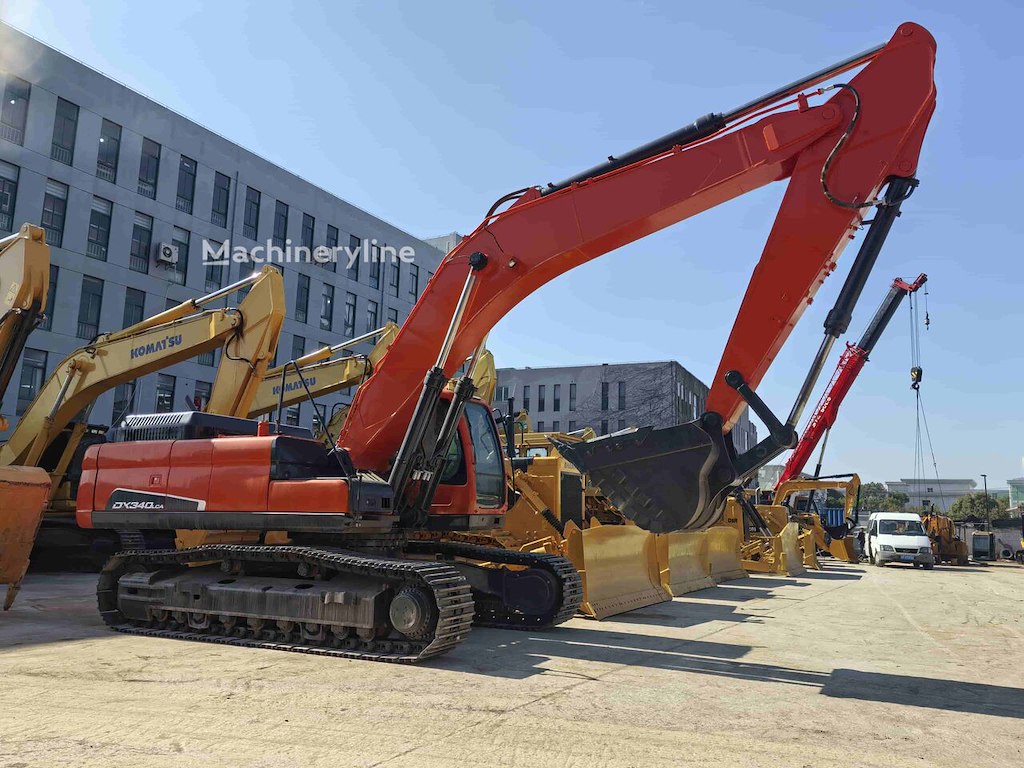 Doosan DX340LC bager guseničar