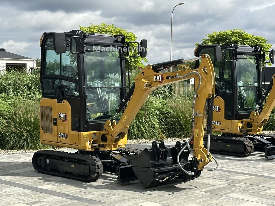 Novi Caterpillar 301.8 mini bager