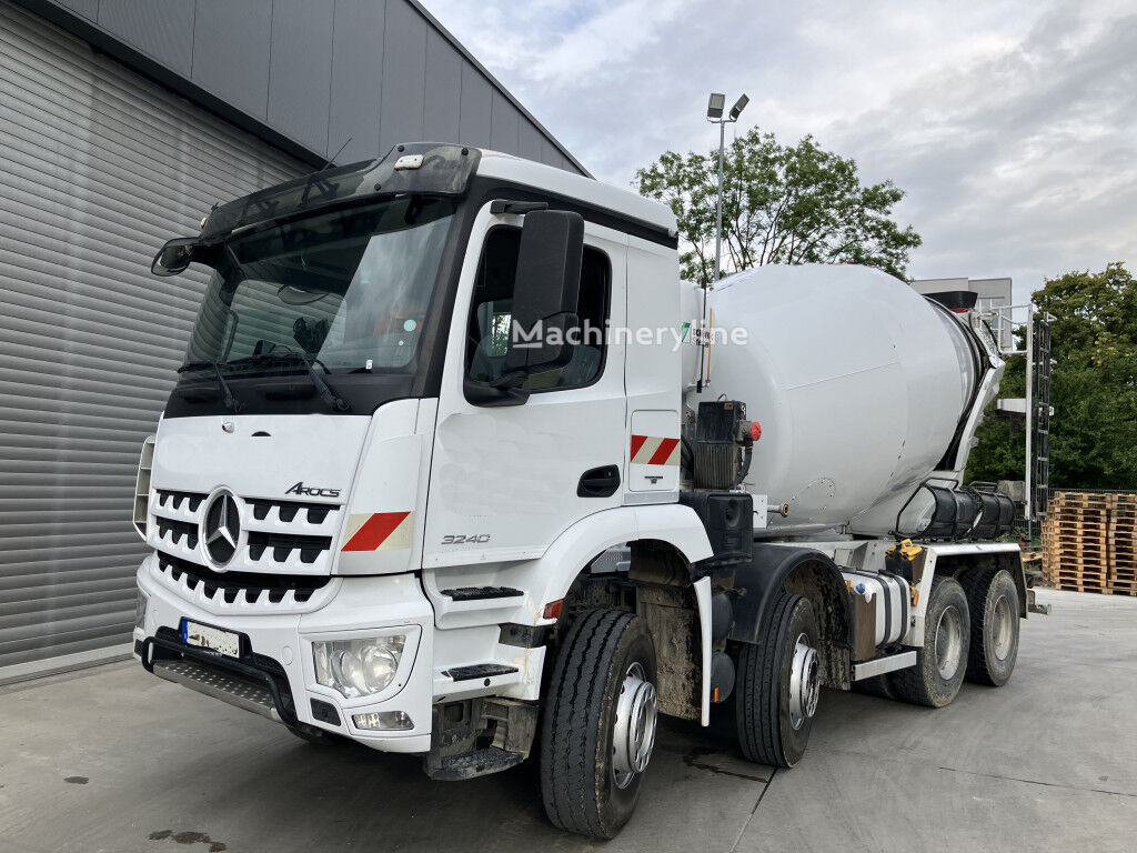 Stetter AM 9FHC-LL na šasiji Mercedes-Benz Arocs 3240 B kamion s mešalicom za beton