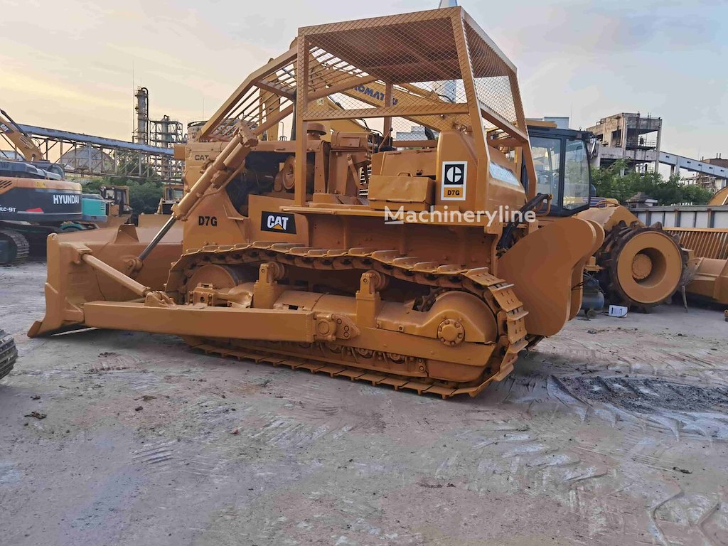 Caterpillar D7G buldožer