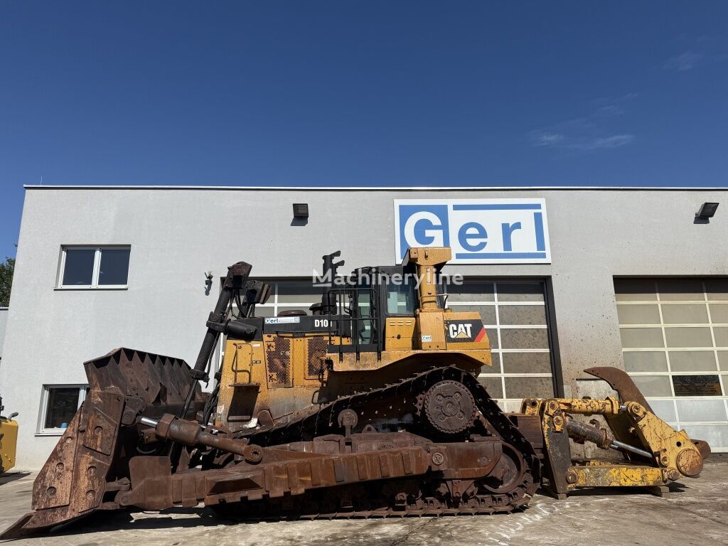Caterpillar D 10 T buldožer
