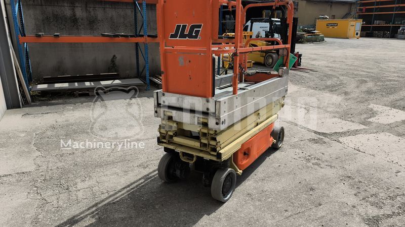 JLG 1930 Es makazasta platforma